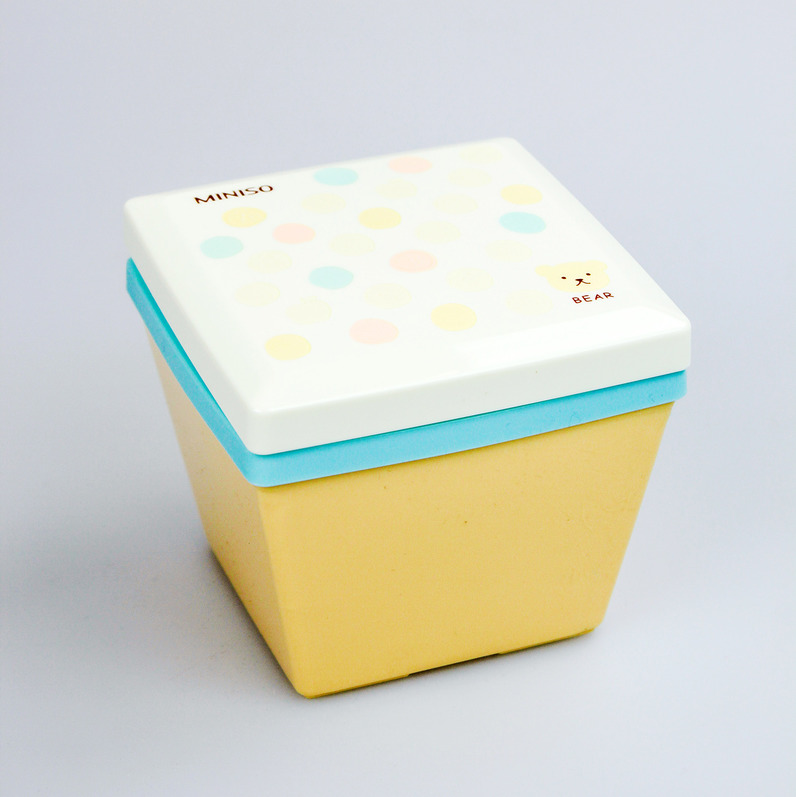 Двухкамерный ланч-бокс Bento Miniso Медведь по цене 270 ₽ в интернет ...